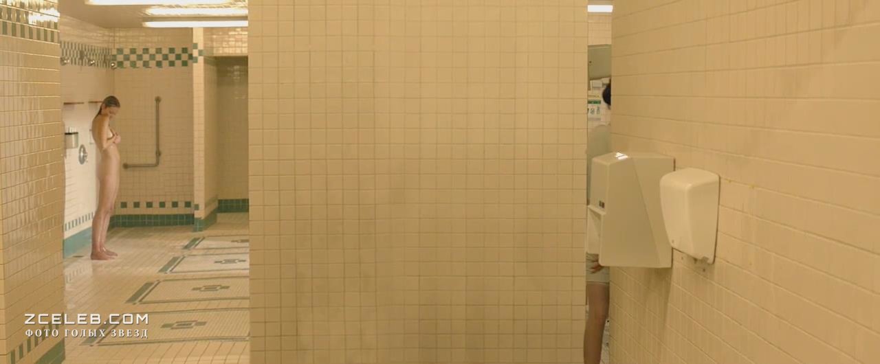 Голая Катрина Боуден в фильме «Медсестра», 2013 / ZCELEB.COM