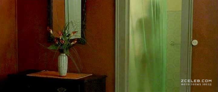 Голая Элоди Буше в фильме «Обет молчания», 2003 / ZCELEB