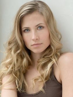 Голая Молли Шод фото (4 фотографий высокого качества) / ZCELEB